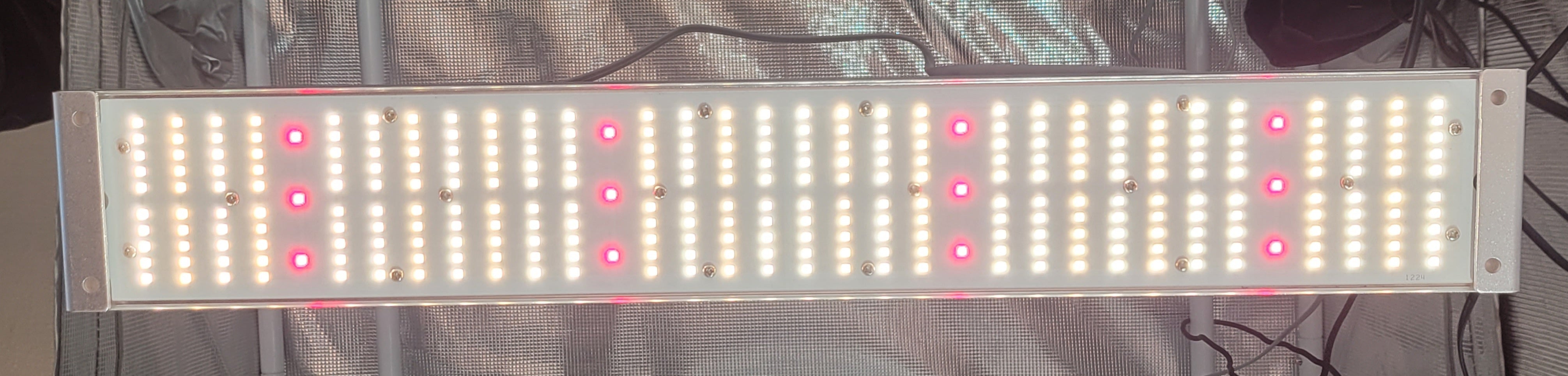 (1 left) Open box GMax 150 Dimmable LED Grow Light (LH351H V2) — Optic LED